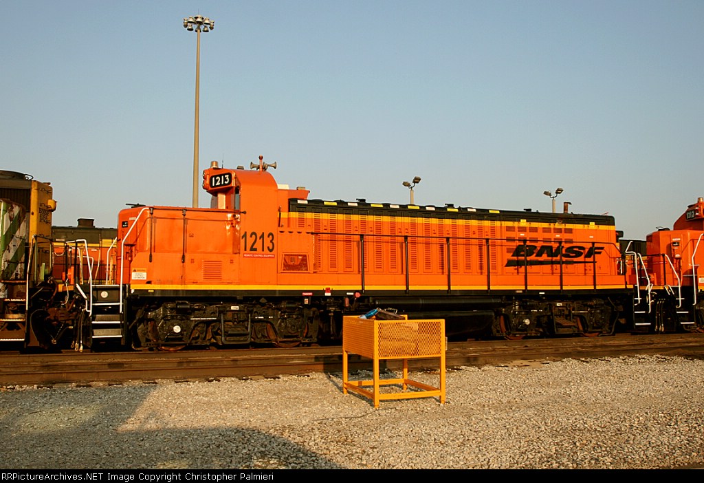 BNSF 1213